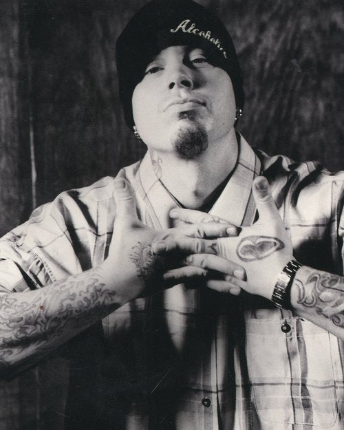 SAINT DOG – SUBURBAN NOIZE RECORDS